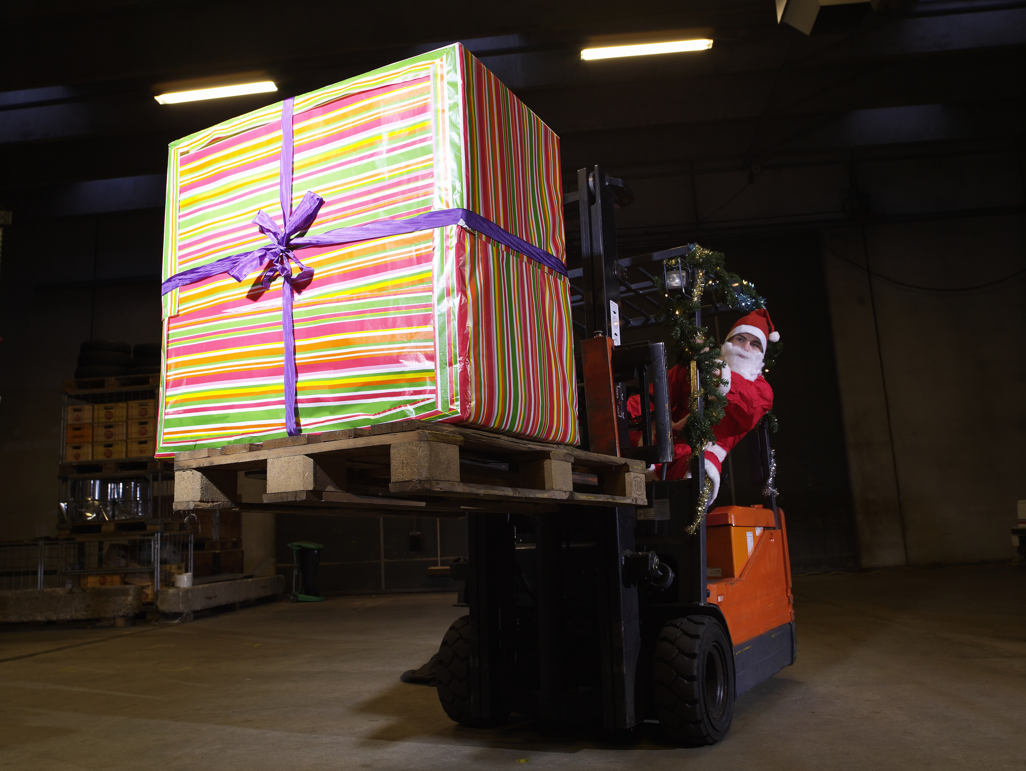 7 Holiday Safety Concerns in the Workplace – SafeStart