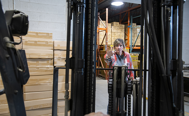 Forklift vs. Pedestrian: How To Maintain Safety – SafeStart
